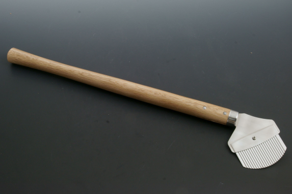 MARUYOSHI MFG. SHOP / Nisaku weed slicer with long handle